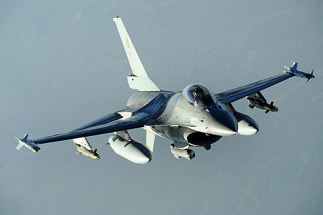 Le F-16 atterissait à Beauvechain il y a 35 ans – Un regard sur ...